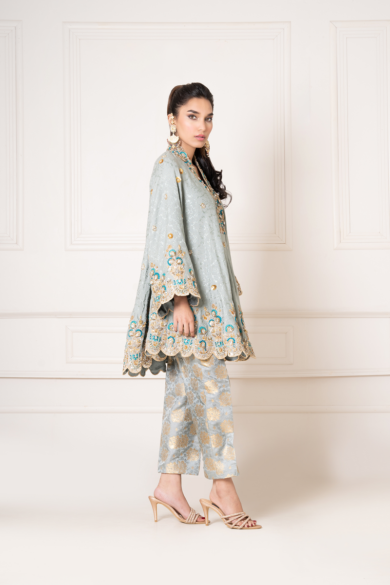 Porcelain Grey Jamawar Embellished Bias Cut Tunic With Trouser– Maheen ...